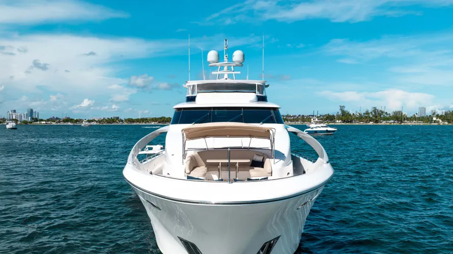 HAPPY HOUR yacht for charter (Horizon, 33.53m, 2017)